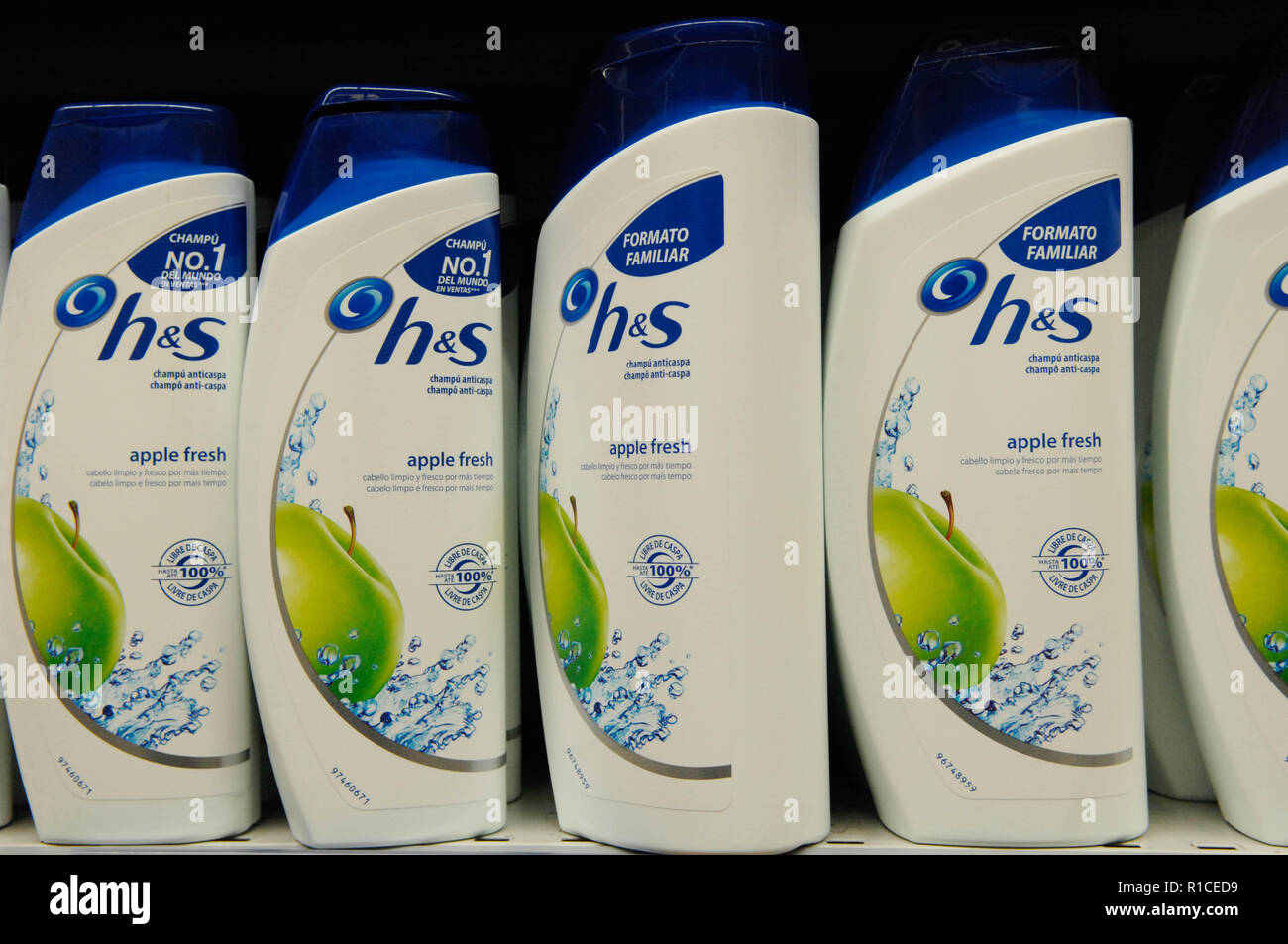 Procter And Gamble Shampoo Stock Photos & Procter And Gamble Shampoo ...