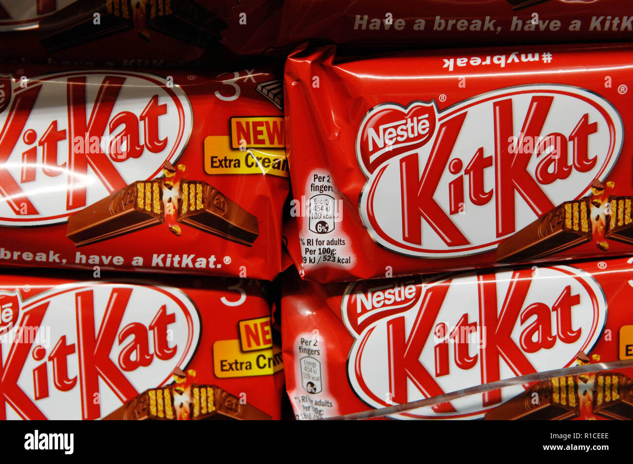 Kitkat Chocolate Stock Photos & Kitkat Chocolate Stock Images - Alamy