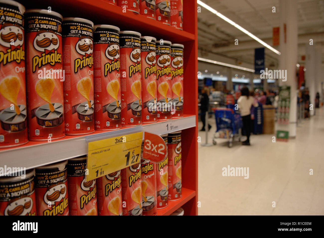 Pringles Original Flavor Chips High Resolution Stock Photography and ...