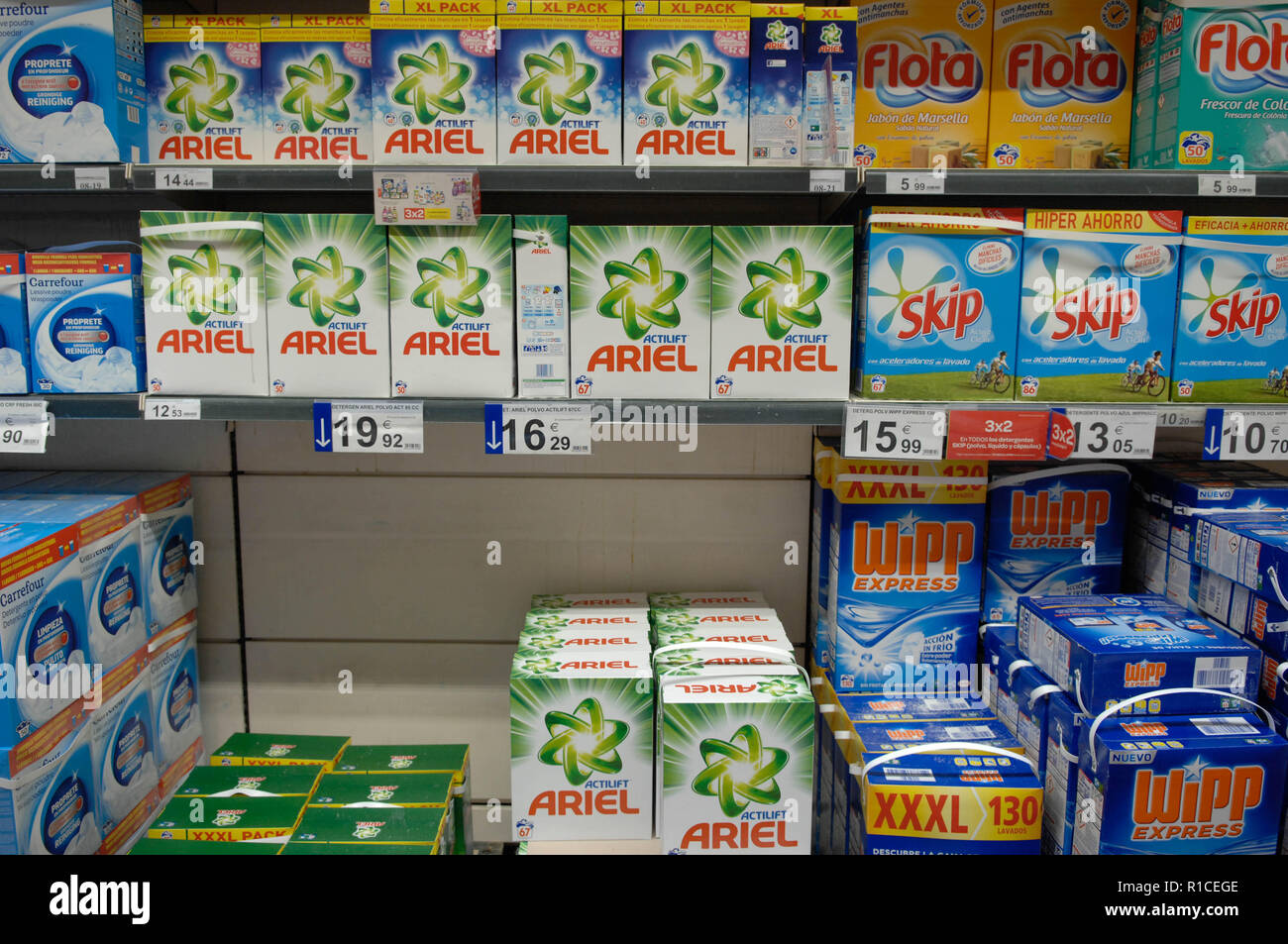 Laundry Detergent Tabs High Resolution Stock Photography and Images - Alamy