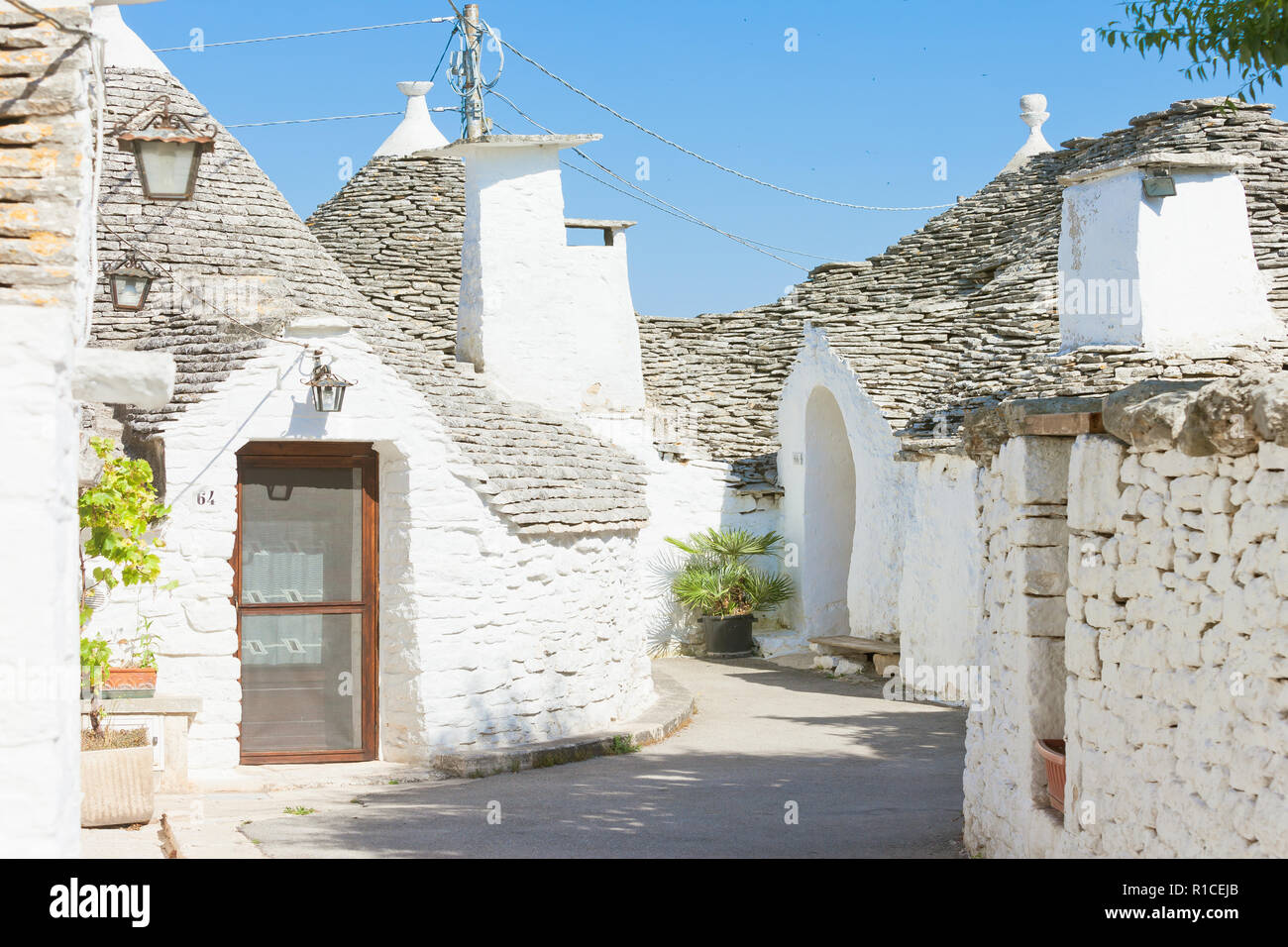 Trulli design hi-res stock photography and images - Alamy
