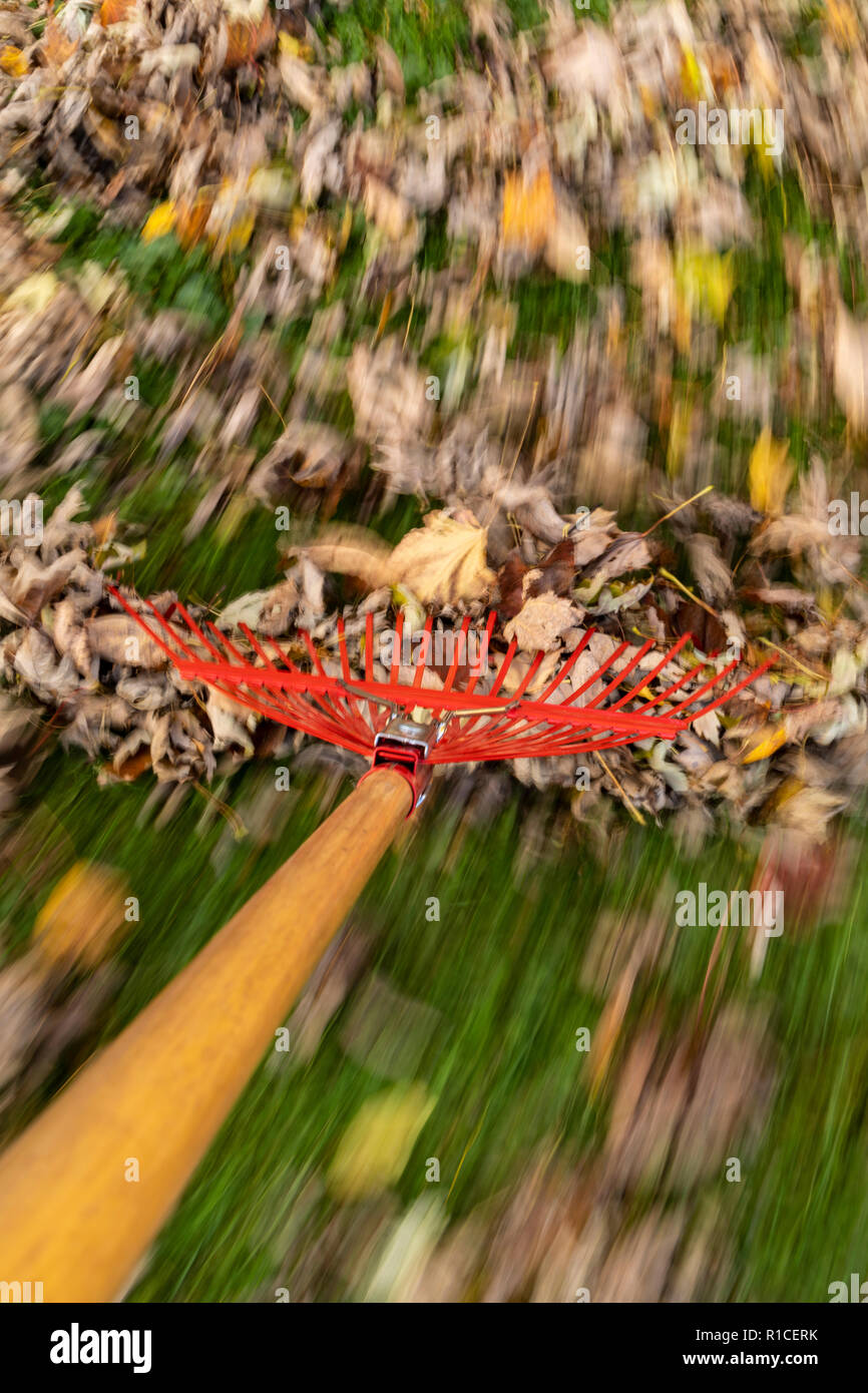 Red rake hi-res stock photography and images - Alamy