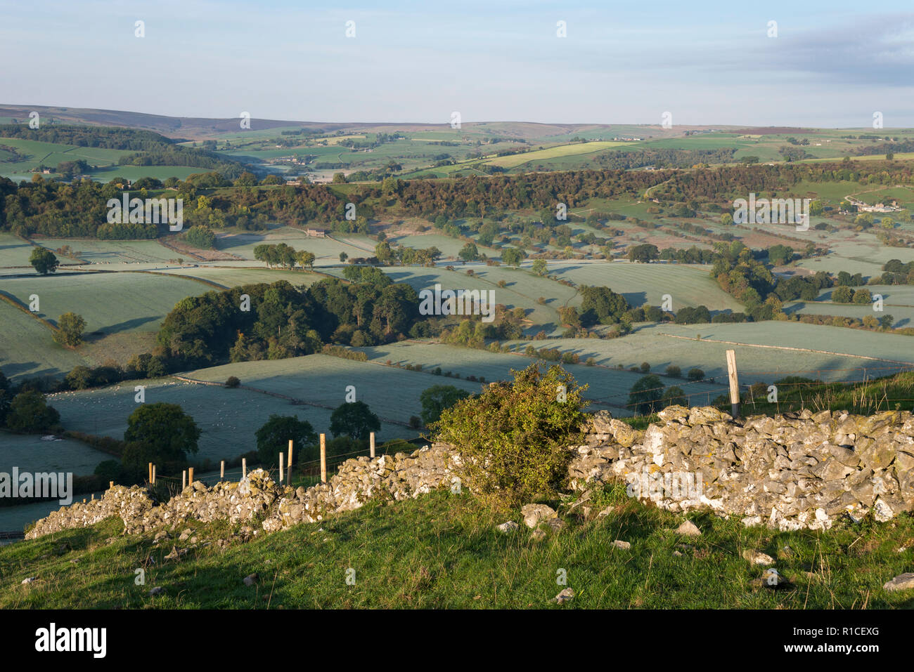 Crowdecote peak district hi-res stock photography and images - Alamy