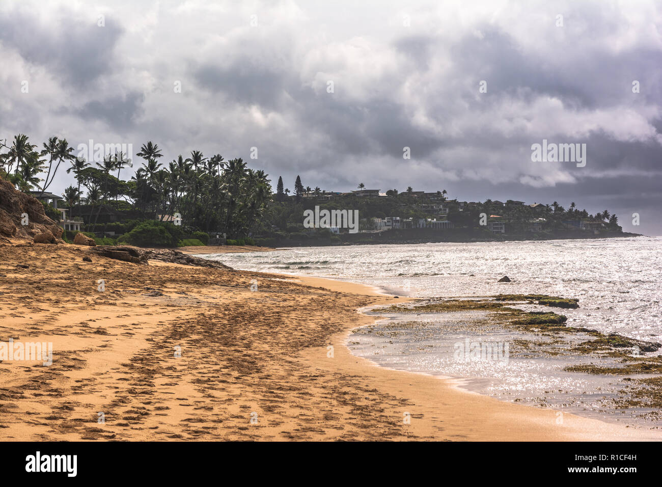 Honolulu beach horizontal hi-res stock photography and images - Alamy