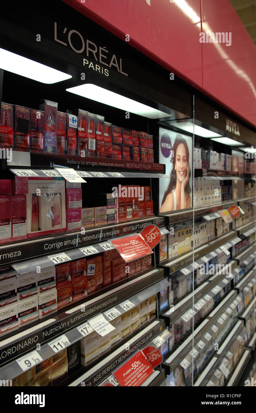 L oreal cosmetics Stock Photo Alamy