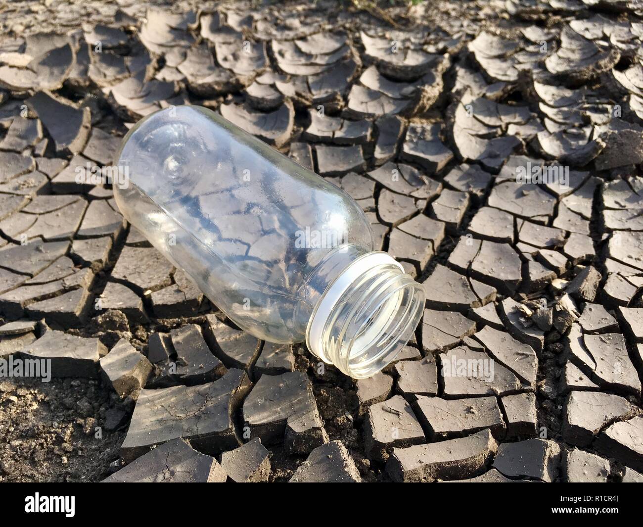 Empty water bottle desert hi-res stock photography and images - Alamy