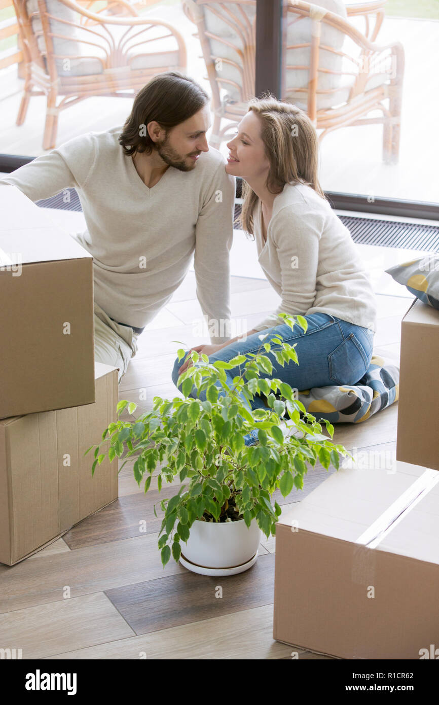 Unopened boxes hi-res stock photography and images - Alamy