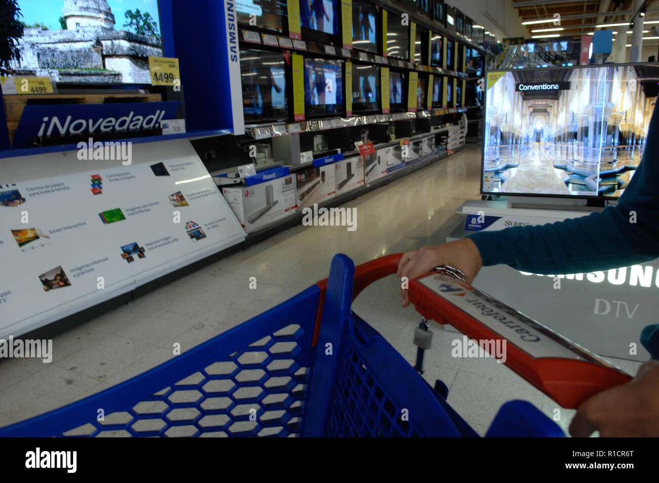 Television shopping hi-res stock photography and images - Alamy