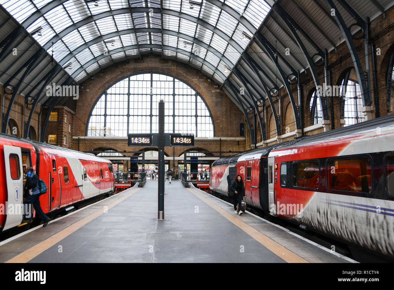 Lner logo hi-res stock photography and images - Alamy