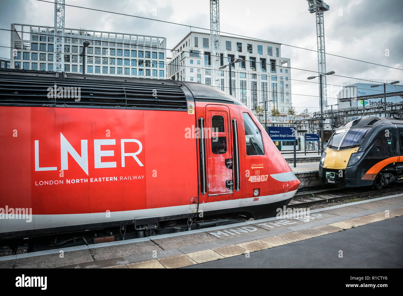 Lner livery hi-res stock photography and images - Alamy