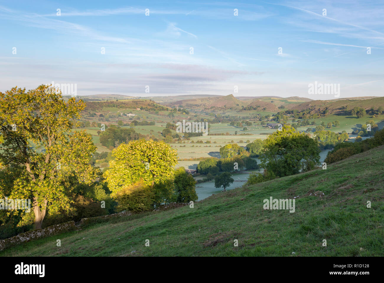 A chilly autumn morning in the Dove Valley around Crowdecote, Buxton ...