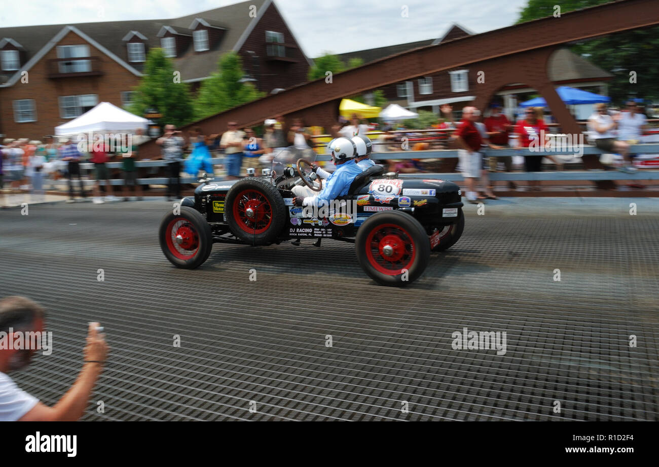 Complete the race hi-res stock photography and images - Alamy