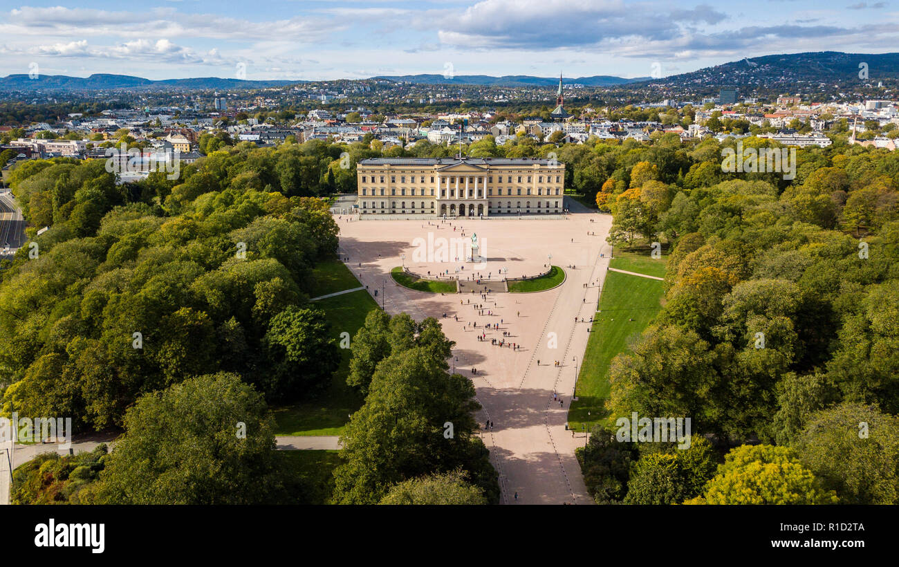 Norway oslo royal palace hi-res stock photography and images - Alamy