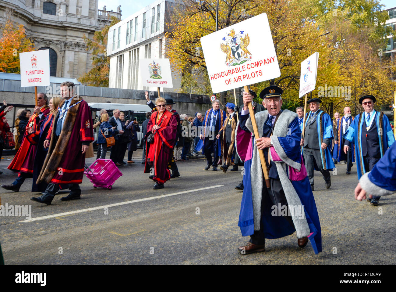 Honourable Company of Air Pilots at the Lord Mayor's Show Parade ...
