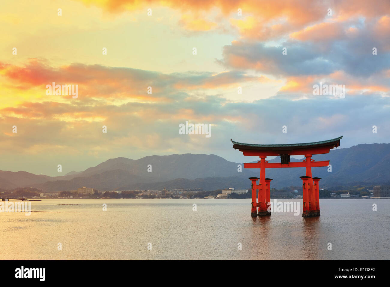 Great floating gate (O-Torii) on Miyajima island near Itsukushima ...