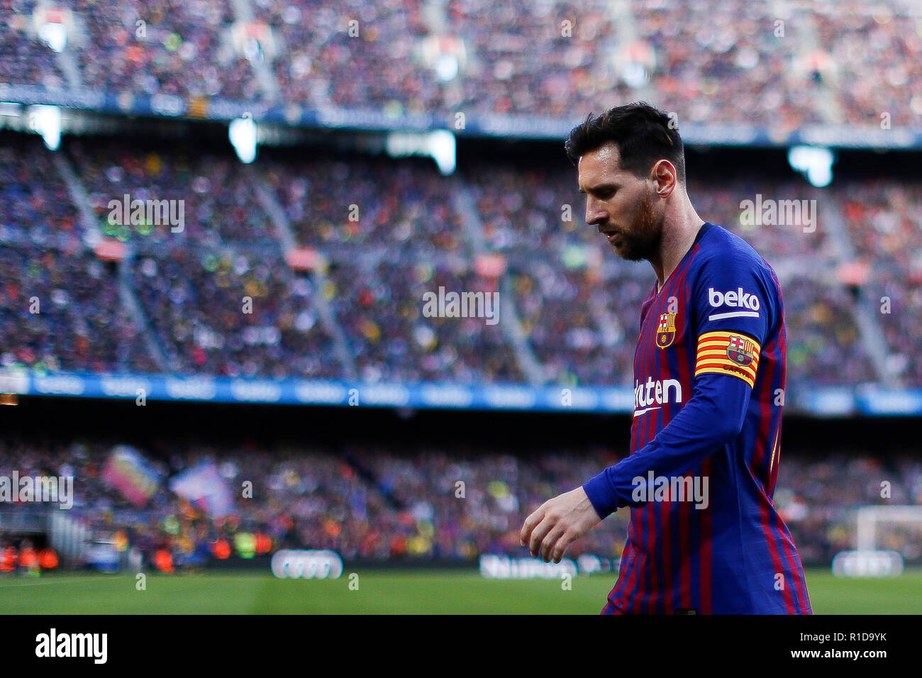 Lionel messi of barcelona walks hi-res stock photography and images - Alamy