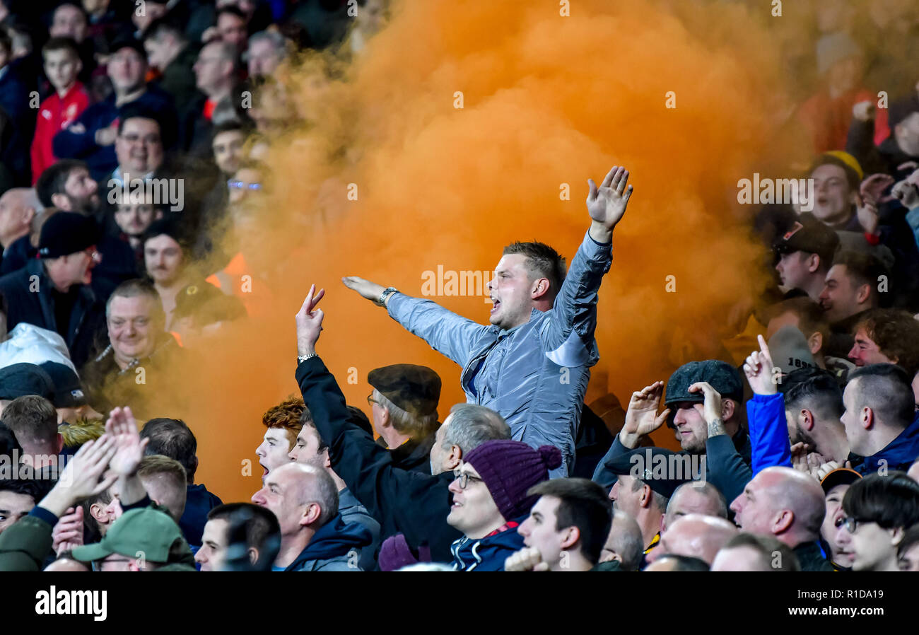 English premier league derby hi-res stock photography and images - Alamy