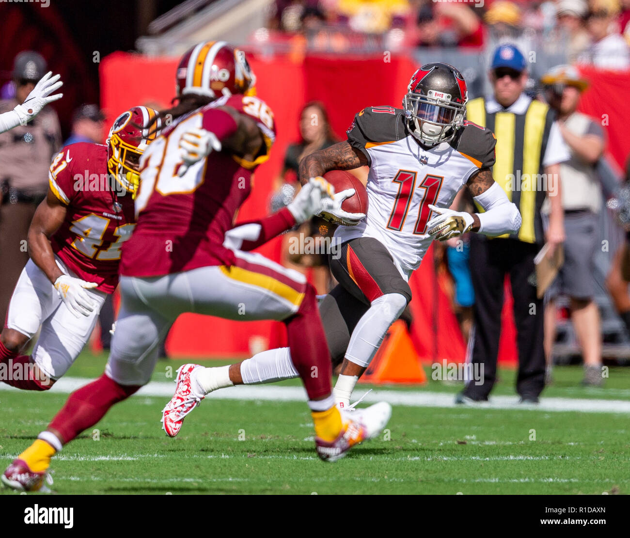 Tampa, Florida, USA. 11th Nov, 2018. Tampa Bay Buccaneers wide receiver ...