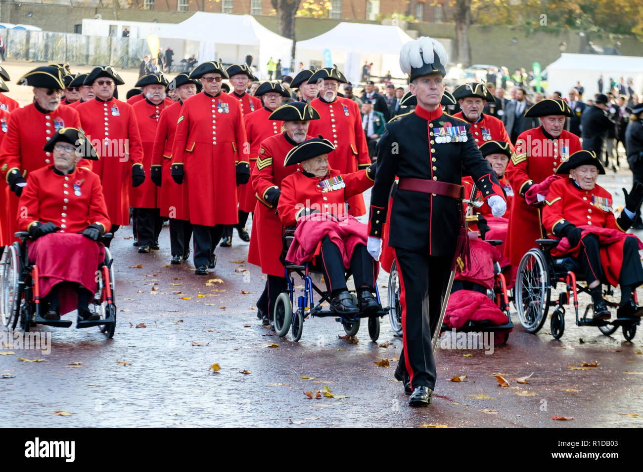London, UK. 11th November 2018. Chelsea Pensioners, military veterans ...