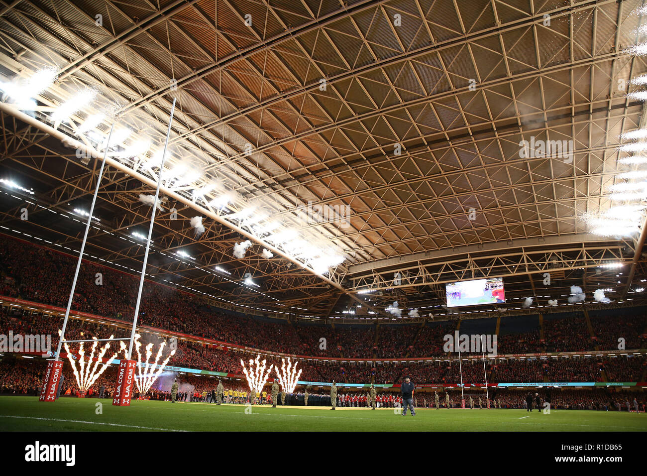 Cardiff, UK. 10th Nov 2018. a general view as the Australia team enter ...
