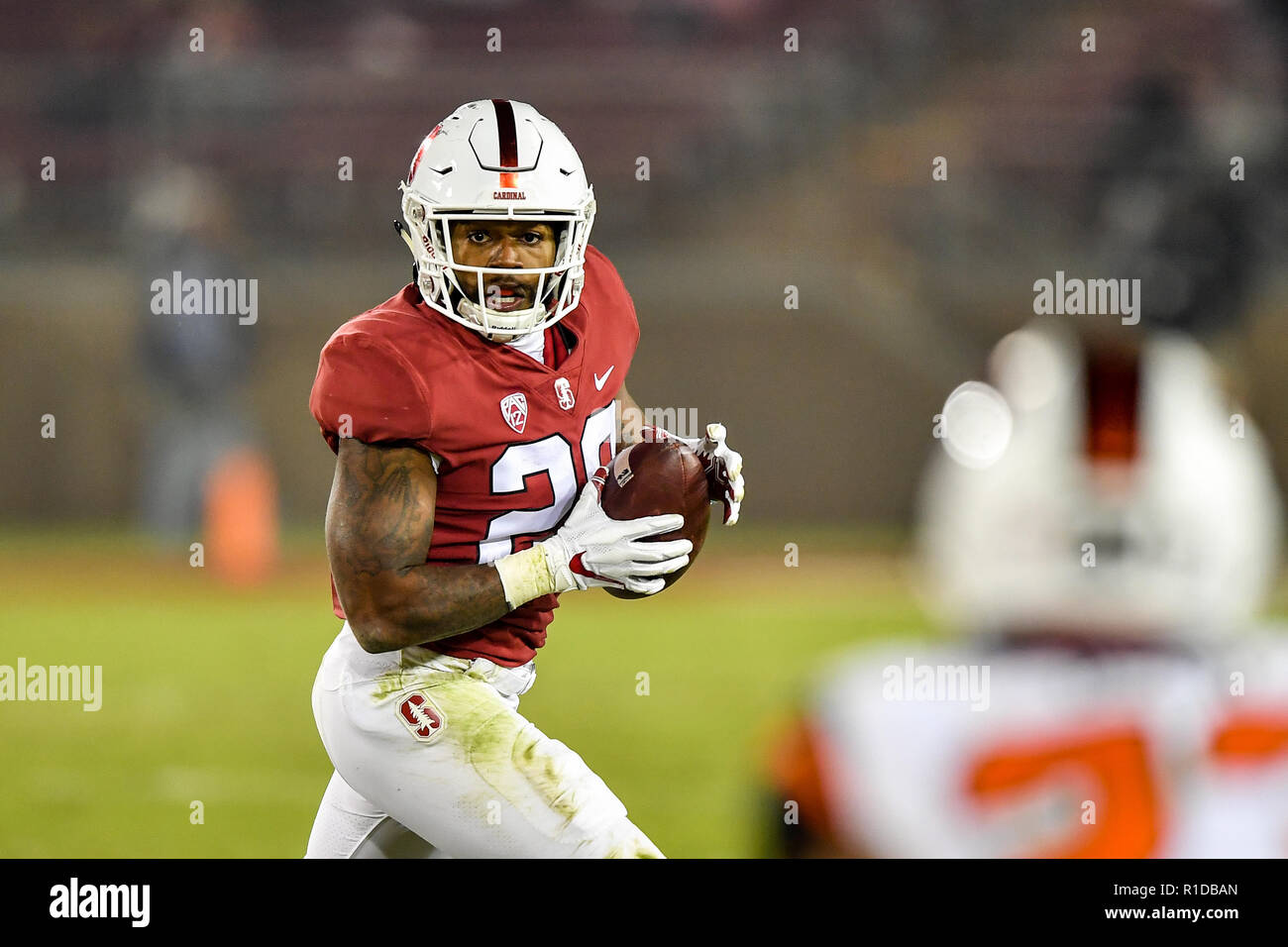 November 10, 2018: Stanford Cardinal running back Dorian Maddox (28 ...