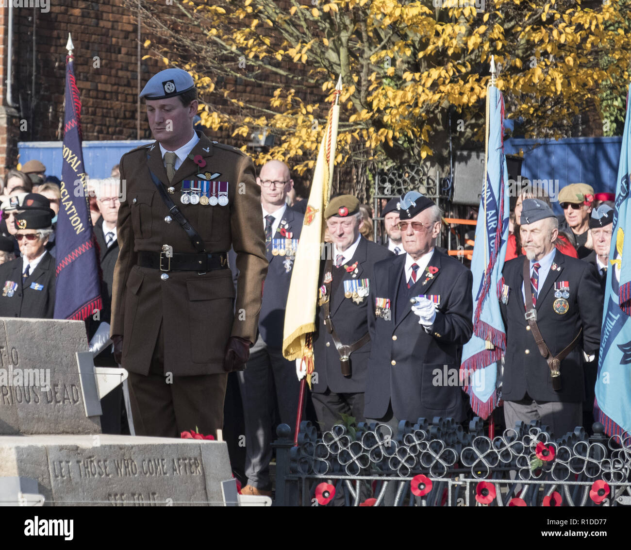 Raf officer hi-res stock photography and images - Alamy