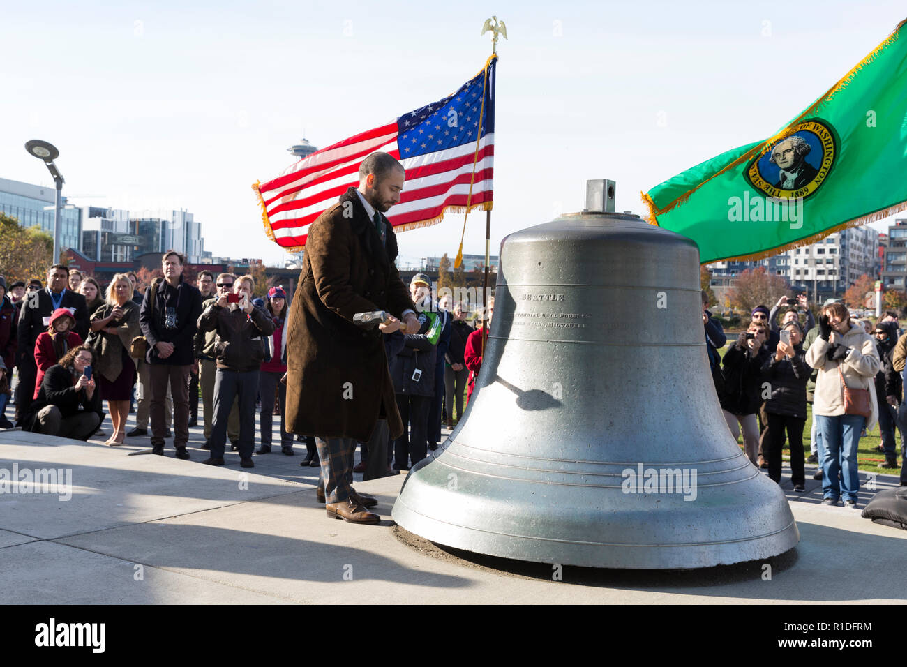 Peace bell ceremony flags hi-res stock photography and images - Alamy