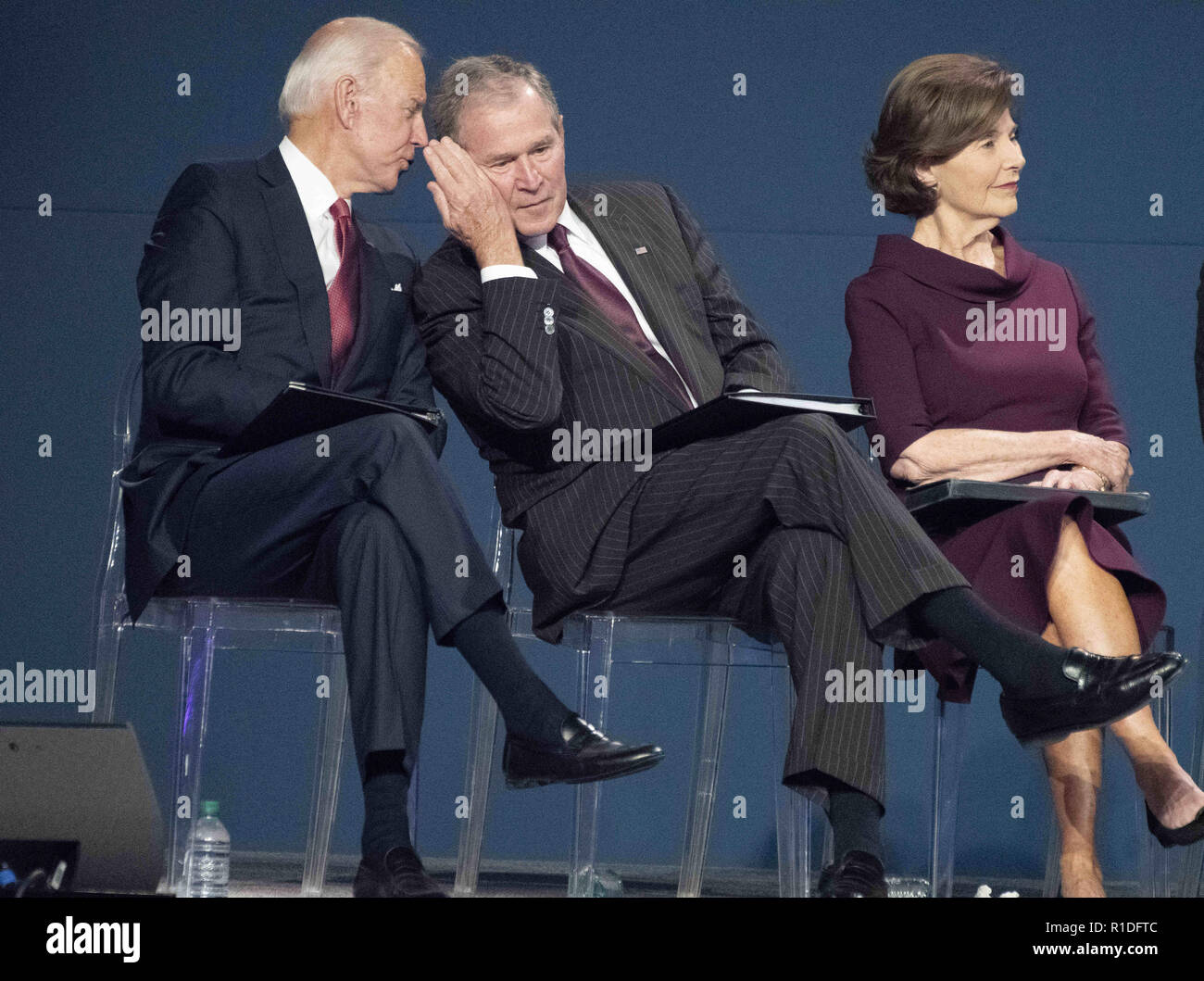 Philadelphia, Pennsylvania, USA. 11th Nov, 2018. Former President ...