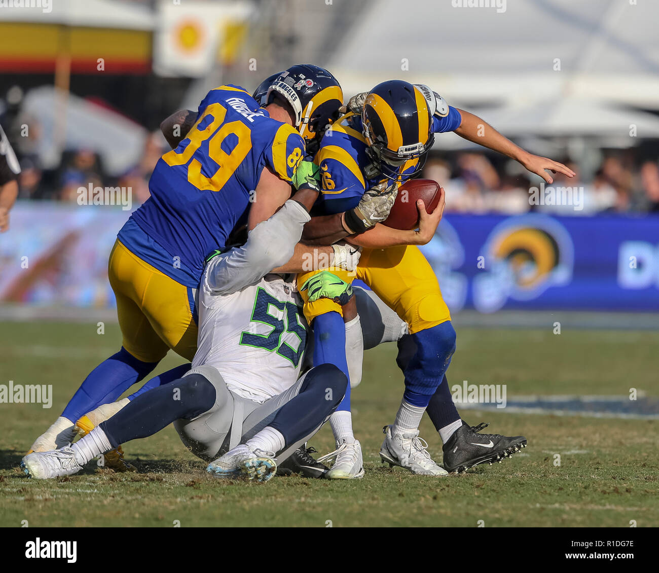 Los Angeles, CA, USA. 11th Nov, 2018. Seattle Seahawks defensive end ...