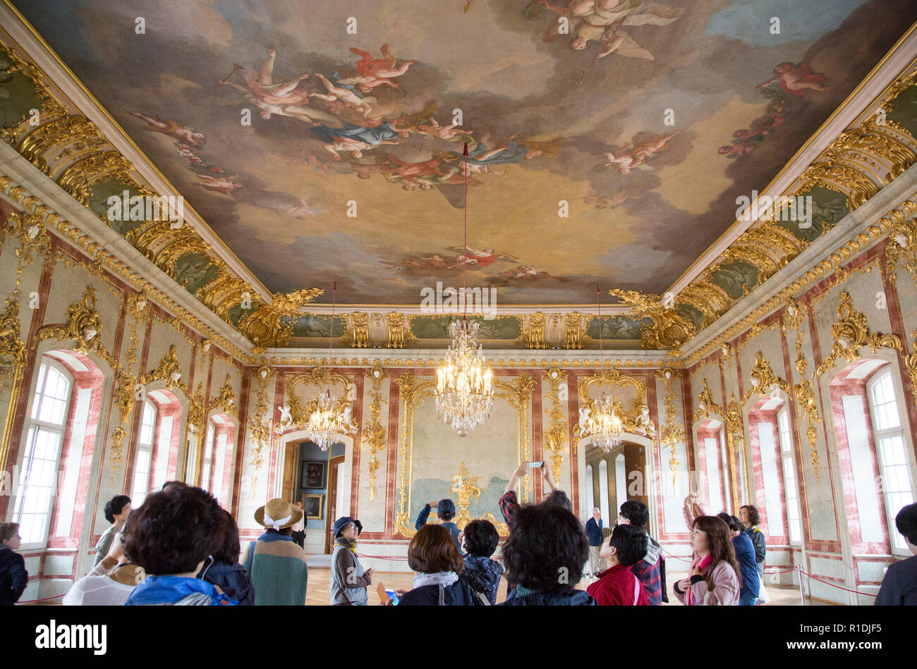 Rundale castle golden hall hi-res stock photography and images - Alamy