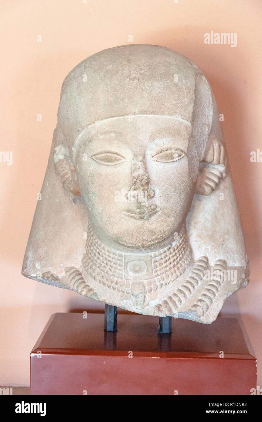 Archaic period hi-res stock photography and images - Alamy