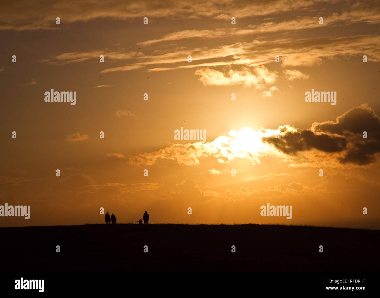 Silhouetted people hi-res stock photography and images - Alamy