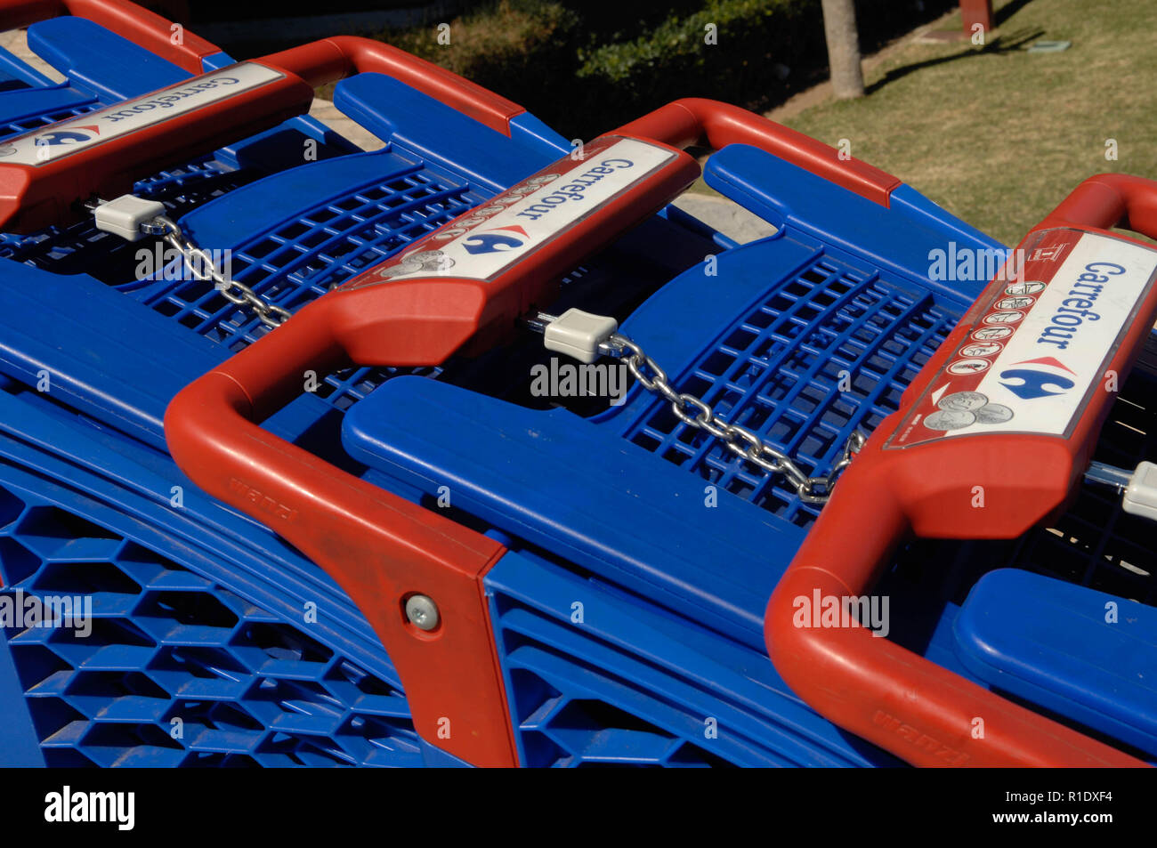 Carrefour supermarket trolleys hi-res stock photography and images - Alamy