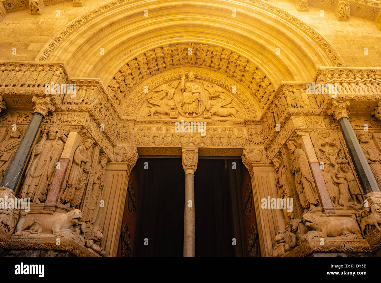 West facade of the Saint Trophime Cathedral in Arles, France Stock ...
