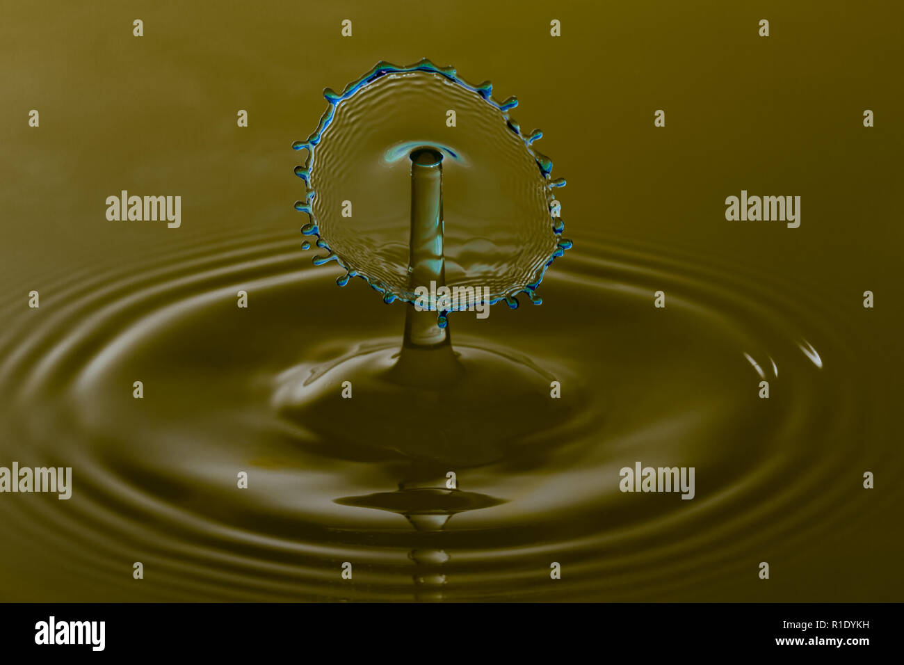 Water Droplet Splash Close Up Stock Photo - Alamy