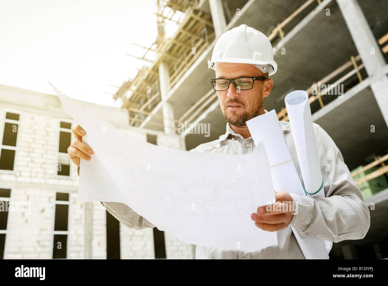Engineer inspecting construction site hi-res stock photography and ...