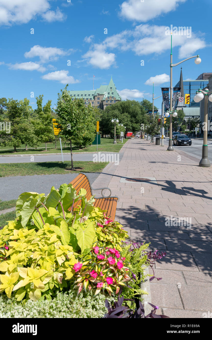 Ottawa city street view hi-res stock photography and images - Alamy