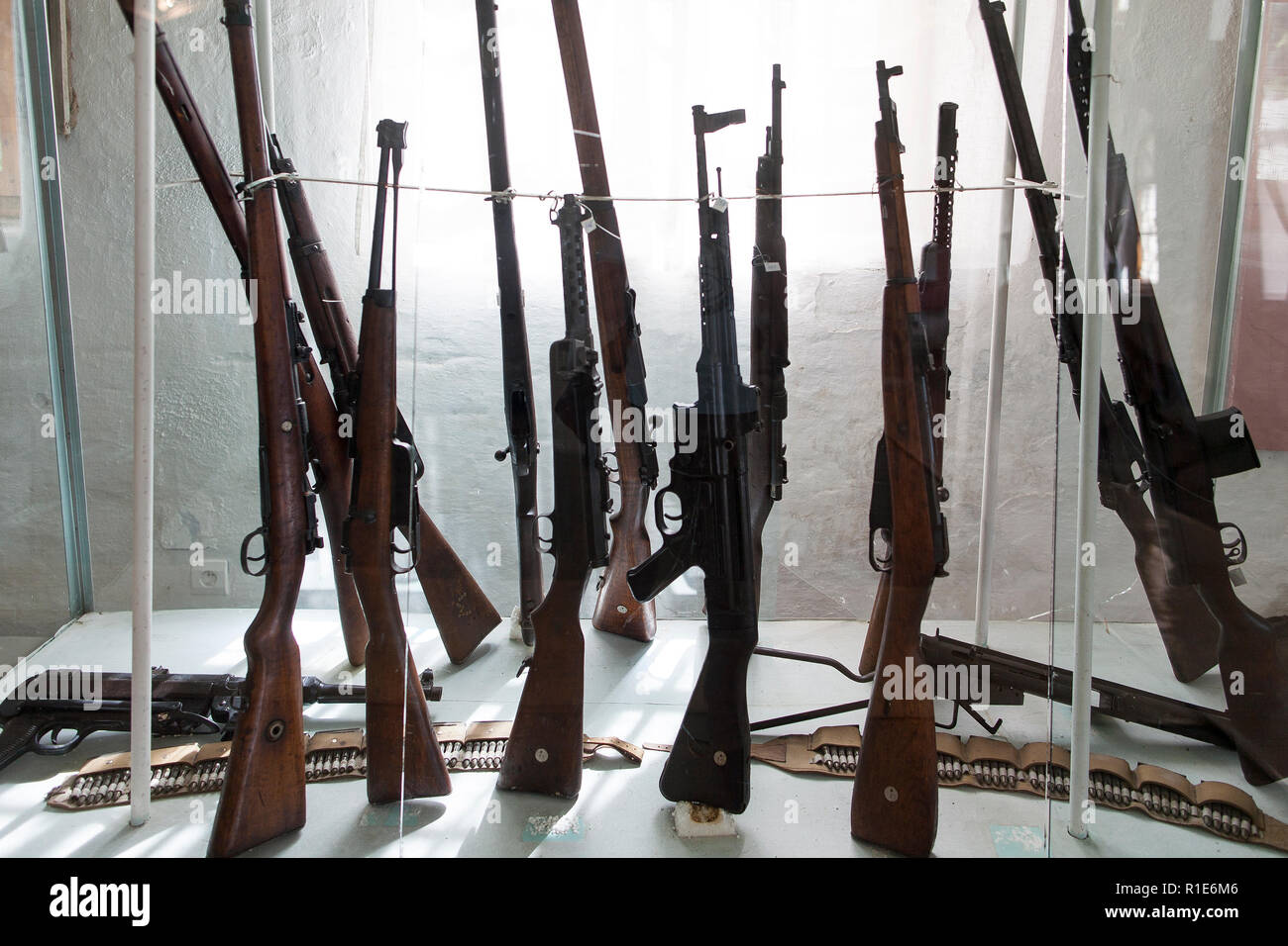 Exhibits of guns and other arms captured from the Germans during the ...
