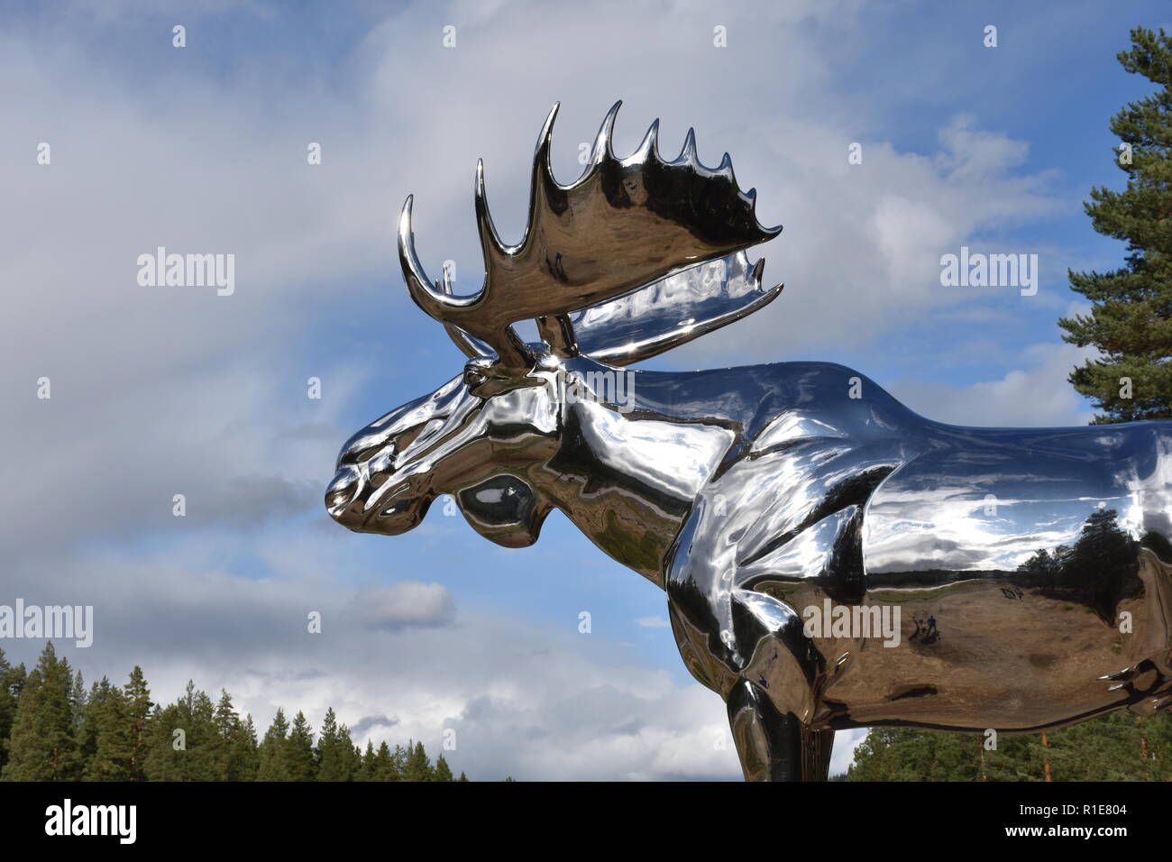 Norwegen, Alvdal, Elch, Geweih, Metall, spiegeln, Spiegelbild, Statue ...