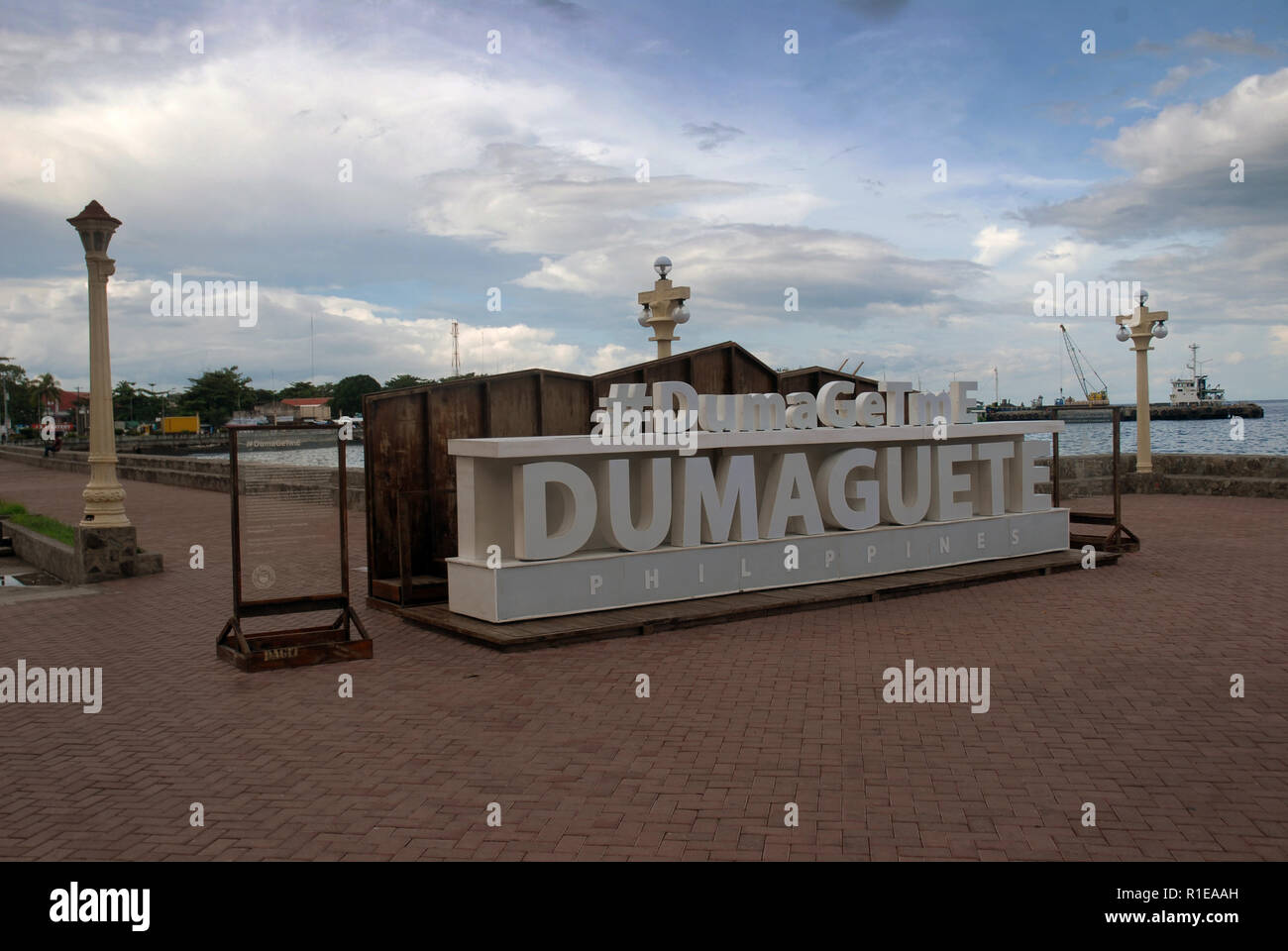 Dumaguete Sign on Flores Ave Piapi, Escano Beach, Dumaguete ...