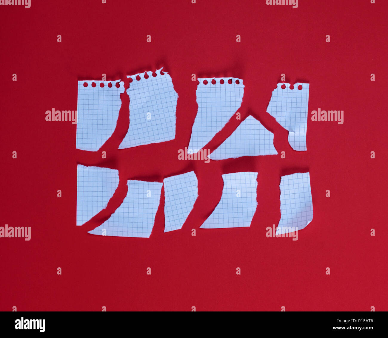 Many pieces of paper write hi-res stock photography and images - Alamy