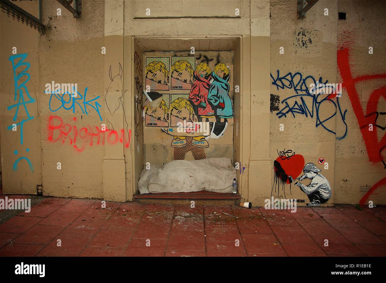 Graffiti homeless sleeping hi-res stock photography and images - Alamy