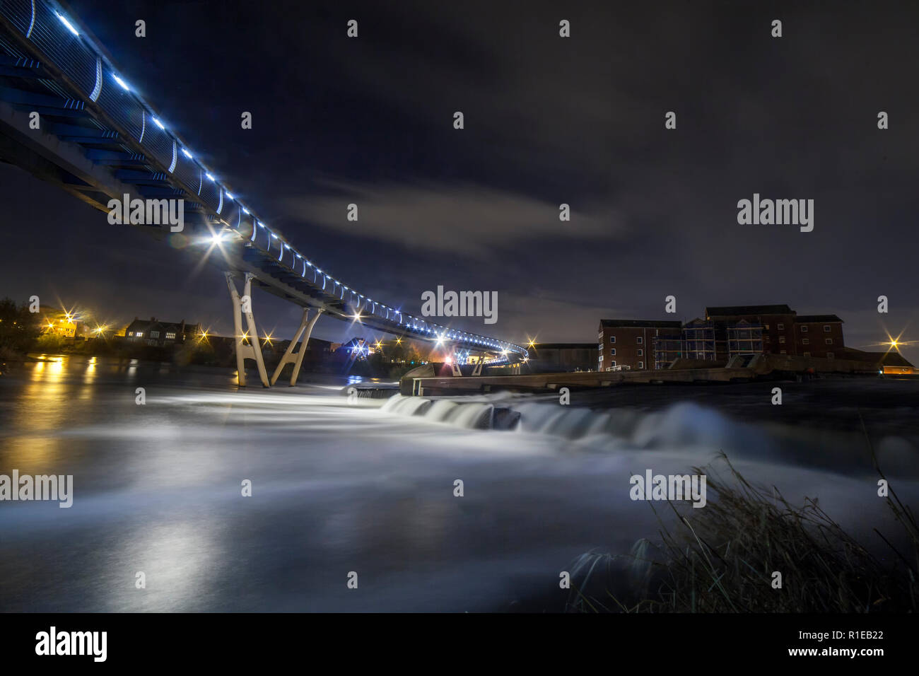 Castleford Footbridge over the River Aire Stock Photo - Alamy