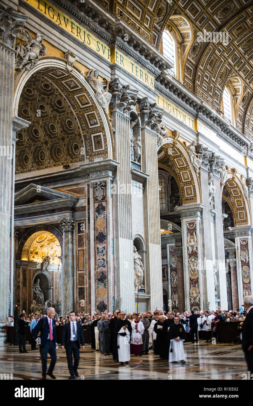 Traditional latin mass vatican hi-res stock photography and images - Alamy