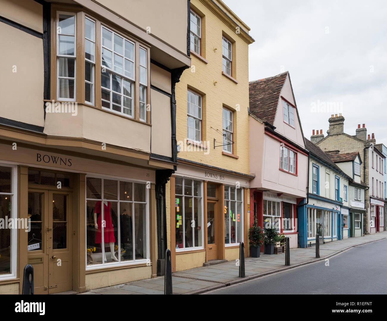 Pretty shops on Magdalene St, Cambridge, England, UK Stock Photo - Alamy