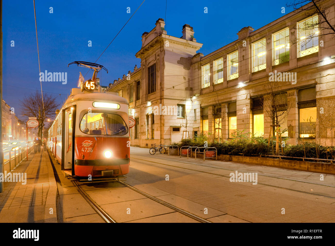 Wien, Straßenbahn - Vienna, Tramway Stock Photo - Alamy