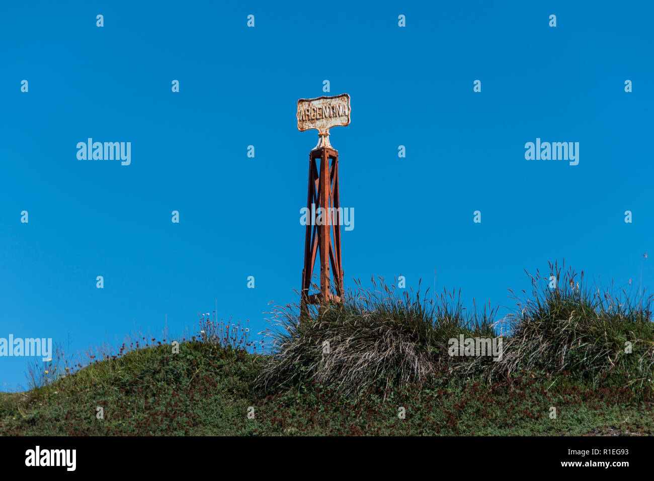 Line of control border hi-res stock photography and images - Alamy