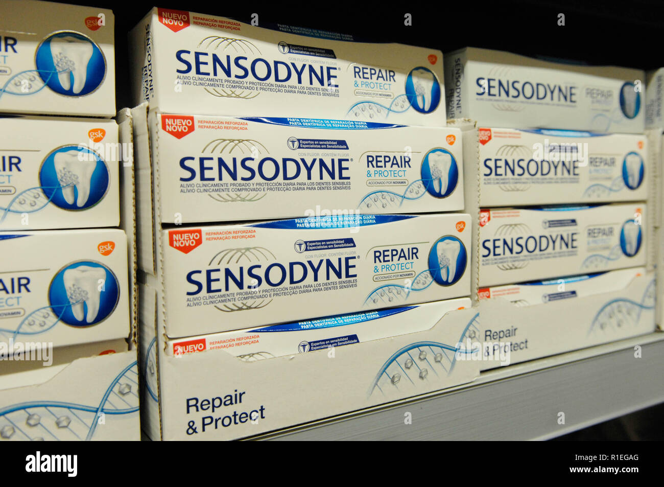 Dental erosion hi-res stock photography and images - Alamy