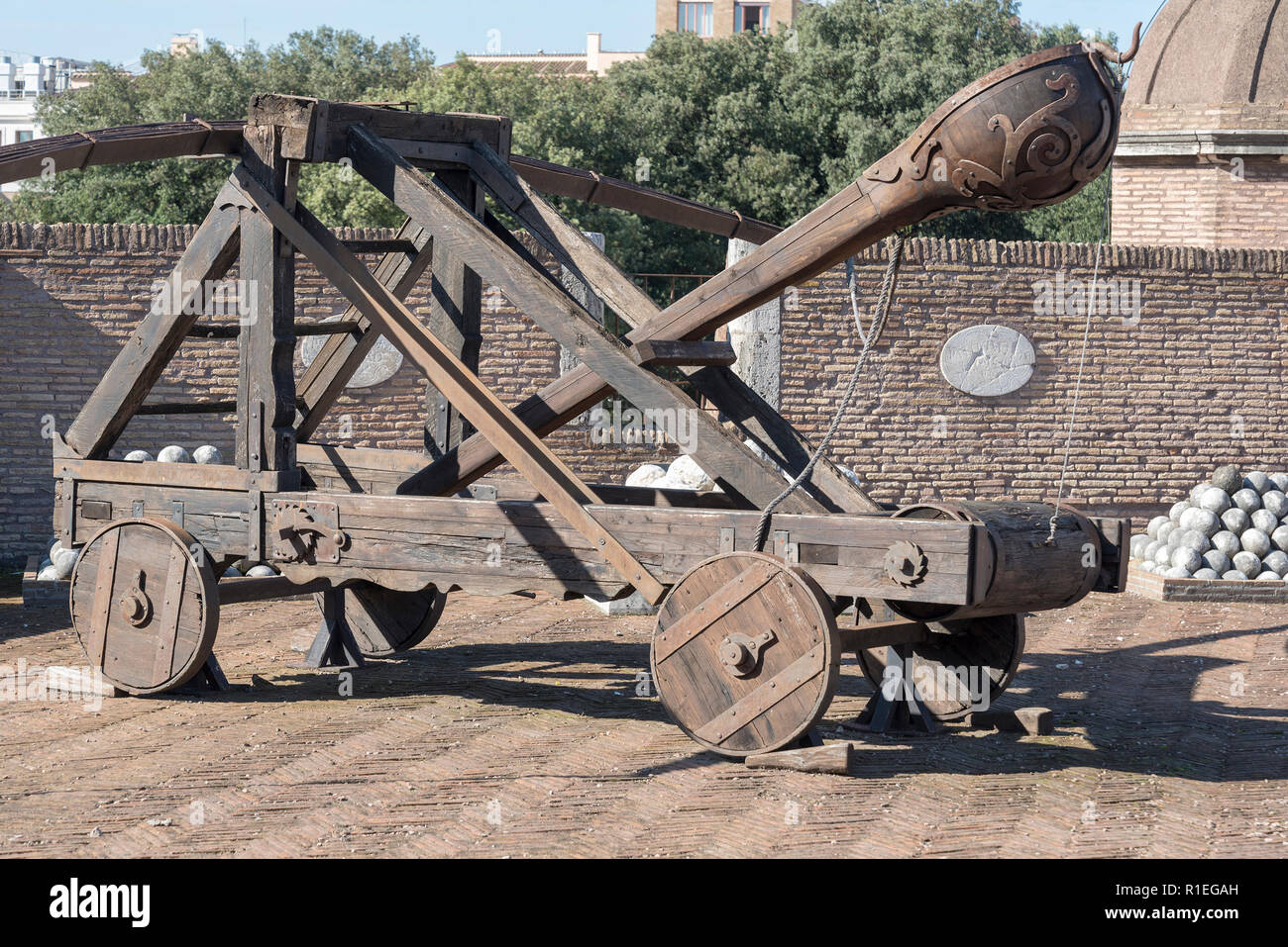 Medieval Catapult Design