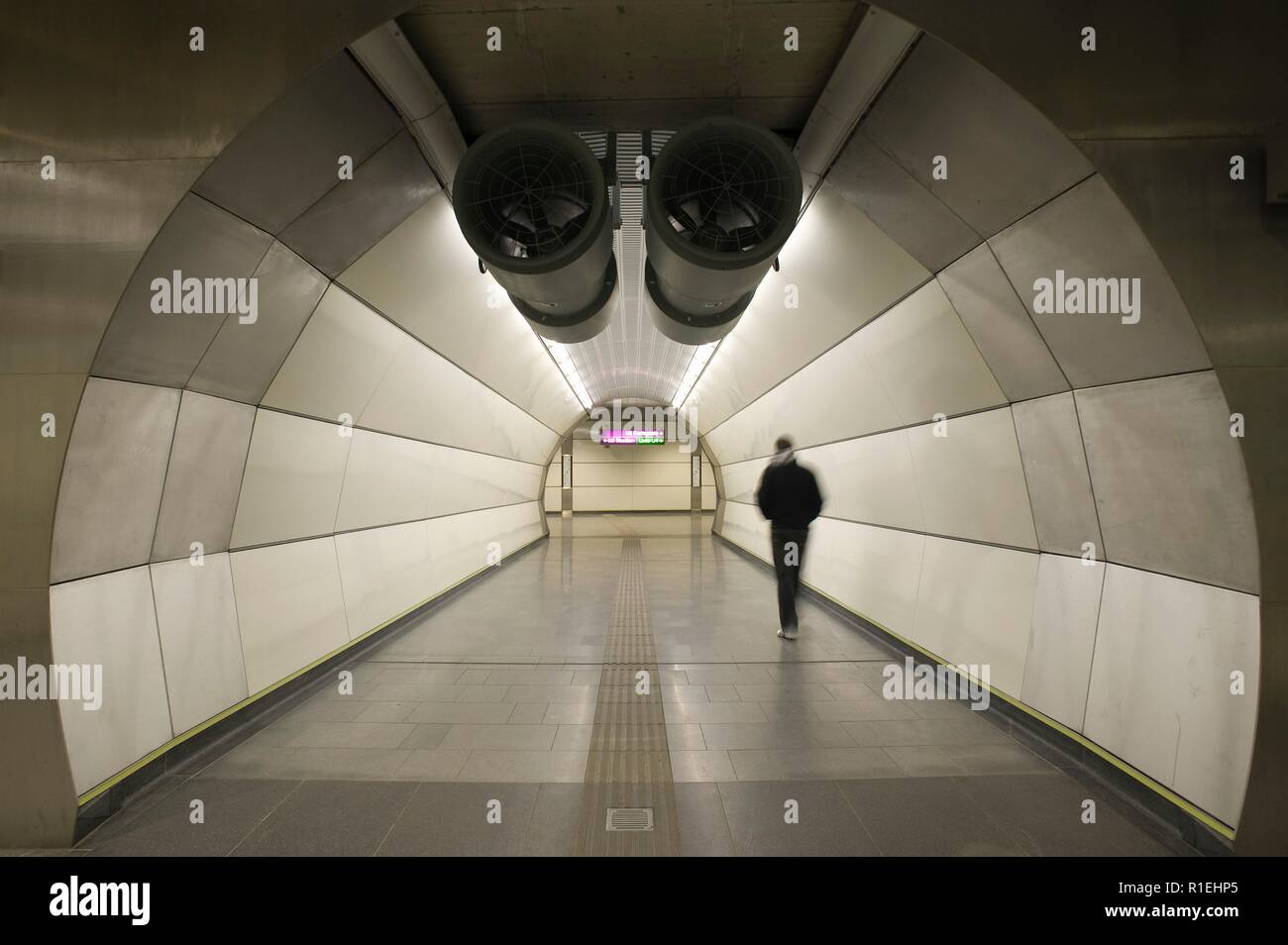 Wien, U-Bahnlinie U2, Station Schottenring, Architekt Gerhard Moßburger ...